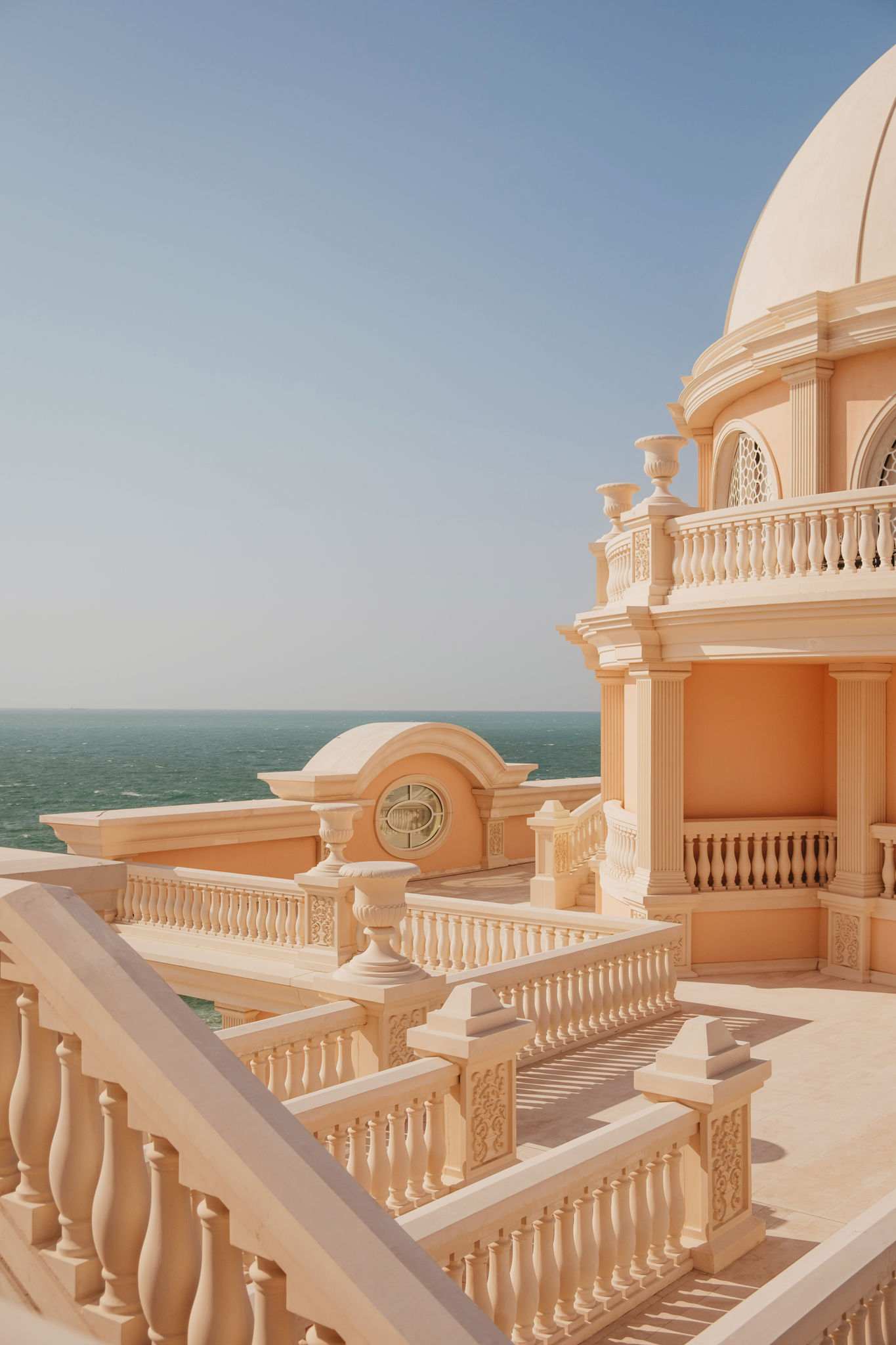 Explore the Gallery of Raffles The Palm Dubai | Raffles Hotels & Resorts