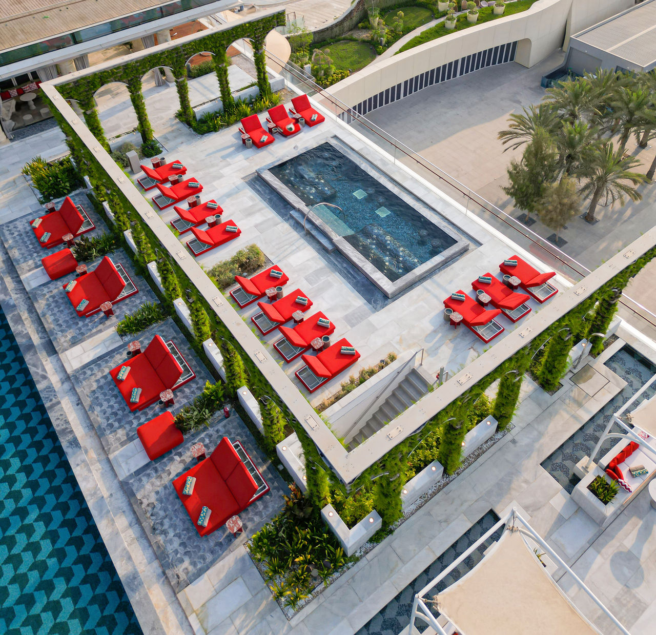 Tageskarte für den Pool im Aqua at Raffles Doha