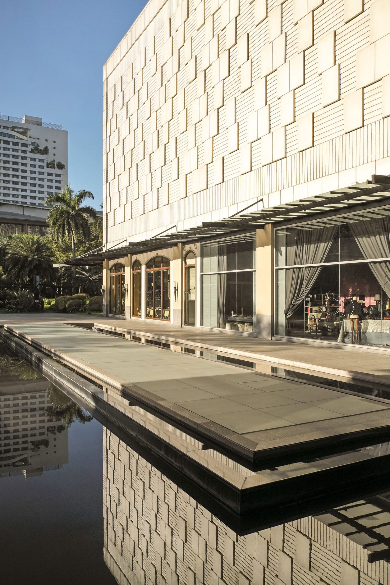 Détendez-vous at Raffles Makati